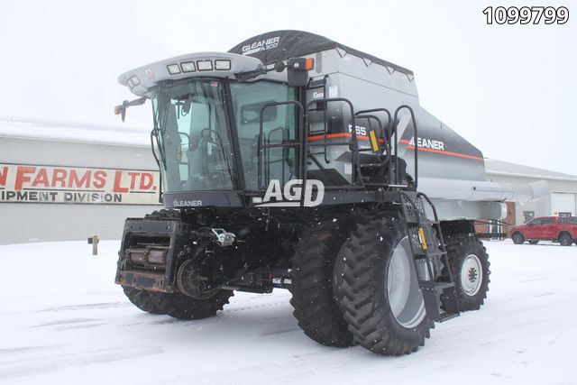 Used Gleaner R65 Combine | AgDealer