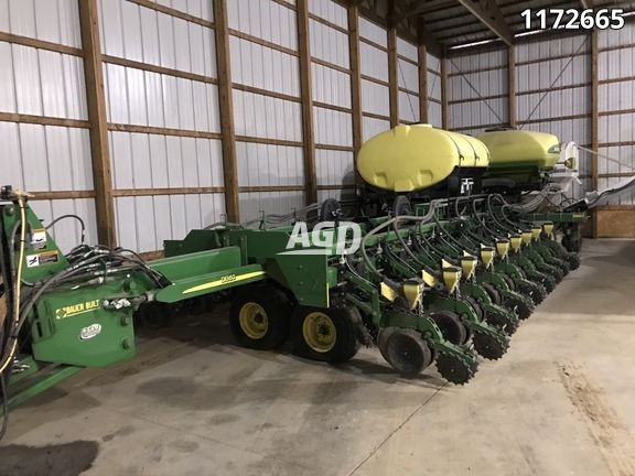 Used 2012 John Deere DB60 Planter | AgDealer