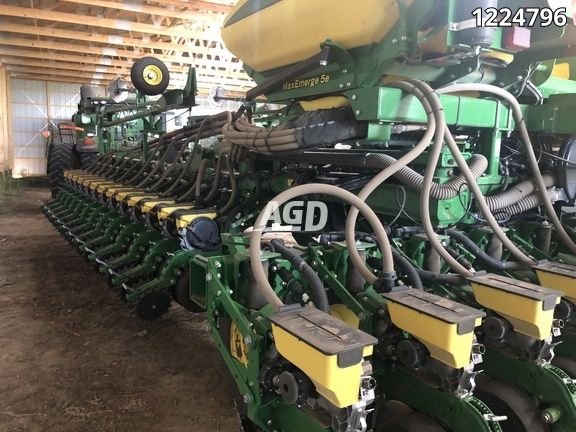 Used 2021 John Deere DB60 Planter | AgDealer