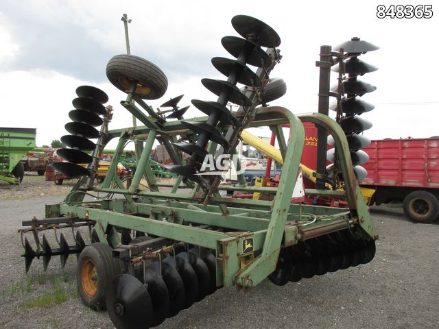 Used John Deere 230 Disc | AgDealer