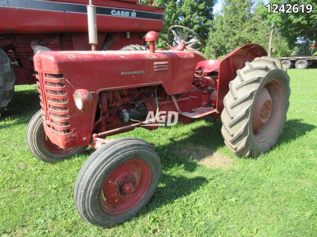 Used 1957 International Harvester B250 Tractor | AgDealer