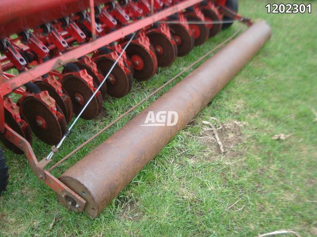 Usagé Massey Ferguson Roller Attachment pièces - neuves et usagées ...