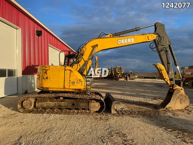 Used 1999 John Deere 135C RTS Excavator | AgDealer