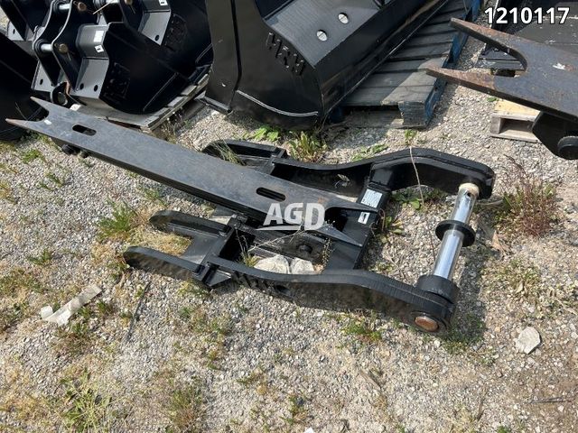 New 2022 H&H Manufacturing POWER CLAMP Attachment | AgDealer