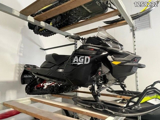 Used 2022 Ski-Doo 900 TURBO R Snowmobile | AgDealer