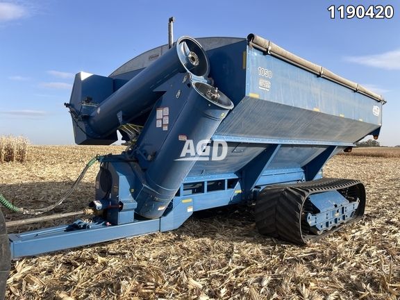 Used 2012 Kinze 1050 Grain Cart | AgDealer