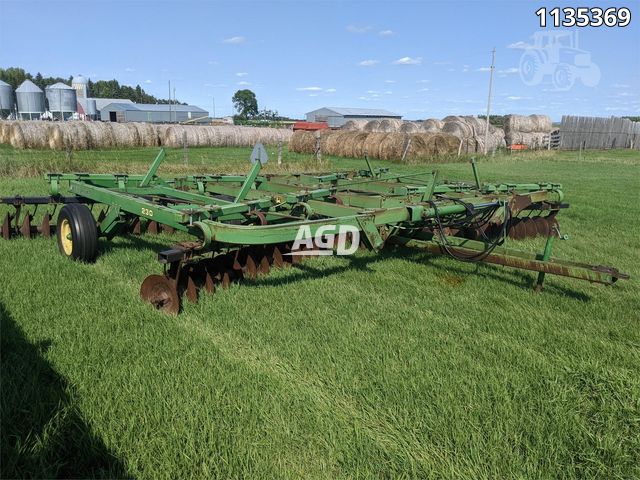 Used John Deere 230 Disc | AgDealer