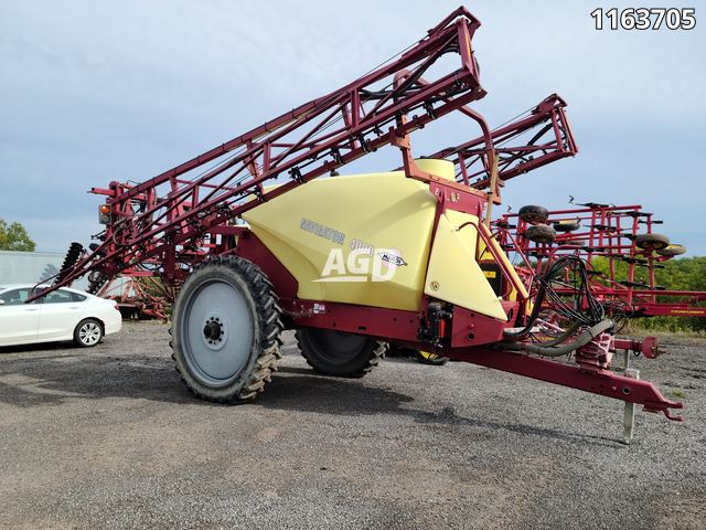 Used 2009 Hardi NAVIGATOR 4000 Sprayer - Pull Type | AgDealer