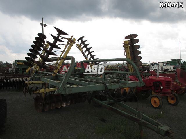 Used John Deere 230 Disc | AgDealer
