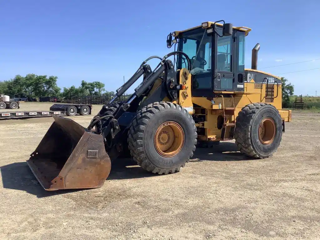 Used 2002 Caterpillar IT28G Wheel Loader | AgDealer