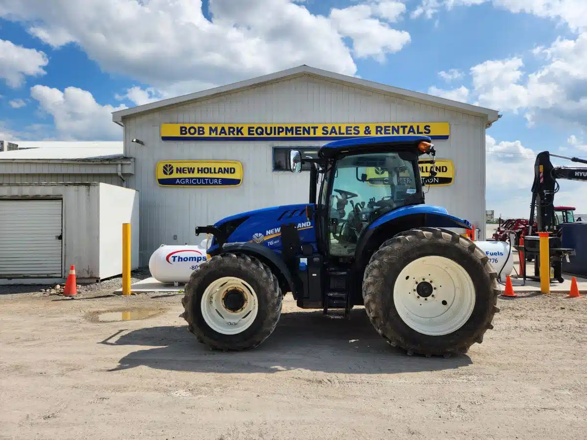 NH’s methane-powered T6 tractor hits the market - Grainews