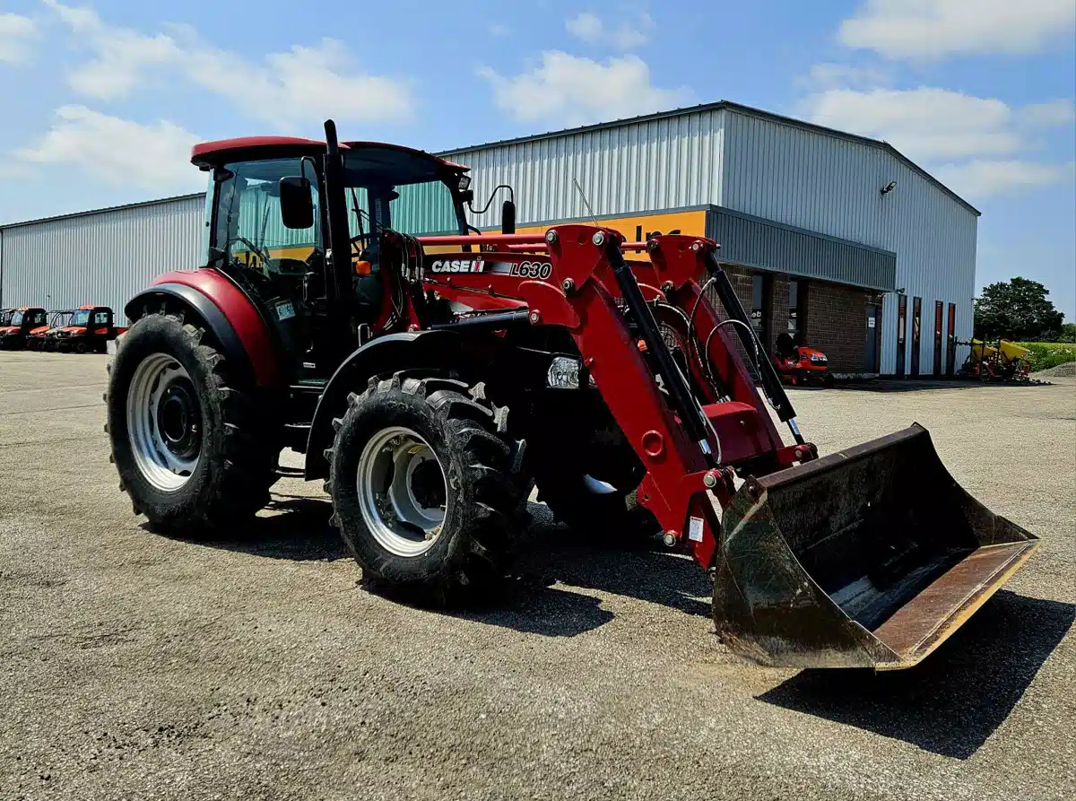 Used Case IH FARMALL 105C Tractor