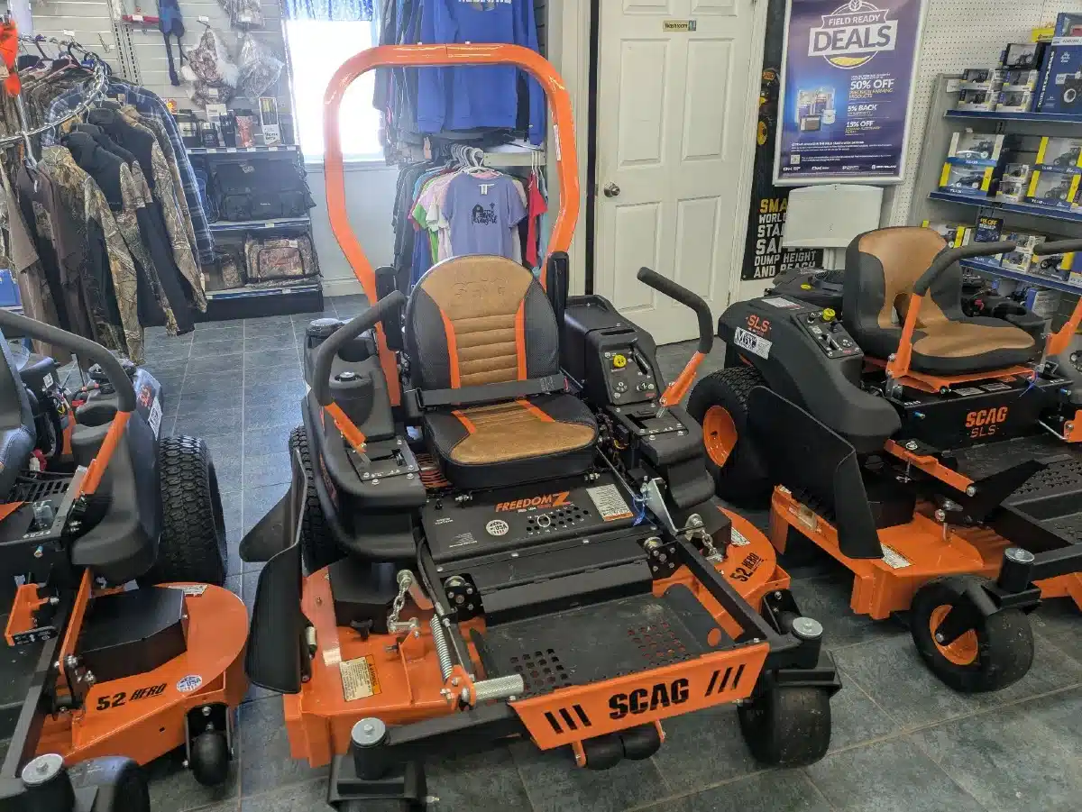 New 2025 Scag 8933SCA Mower - Zero Turn