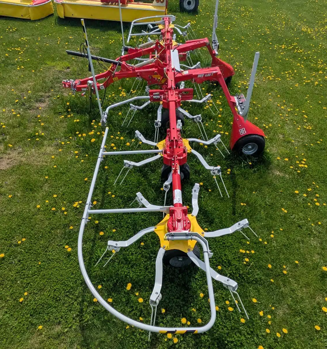 New 2024 Pottinger HIT 6.80 T Tedder