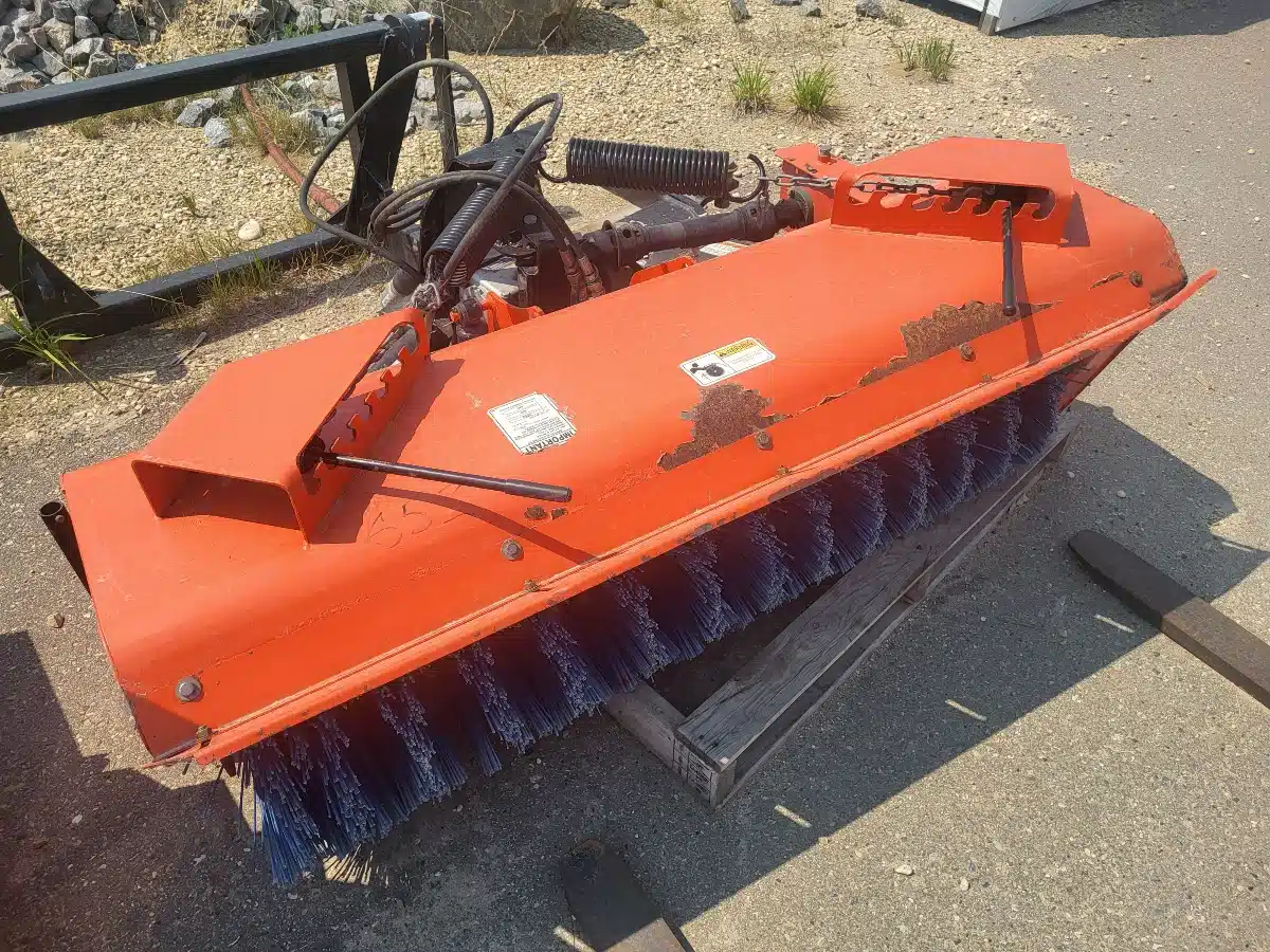 Used 2019 Kubota L2163 Sweeper | AgDealer
