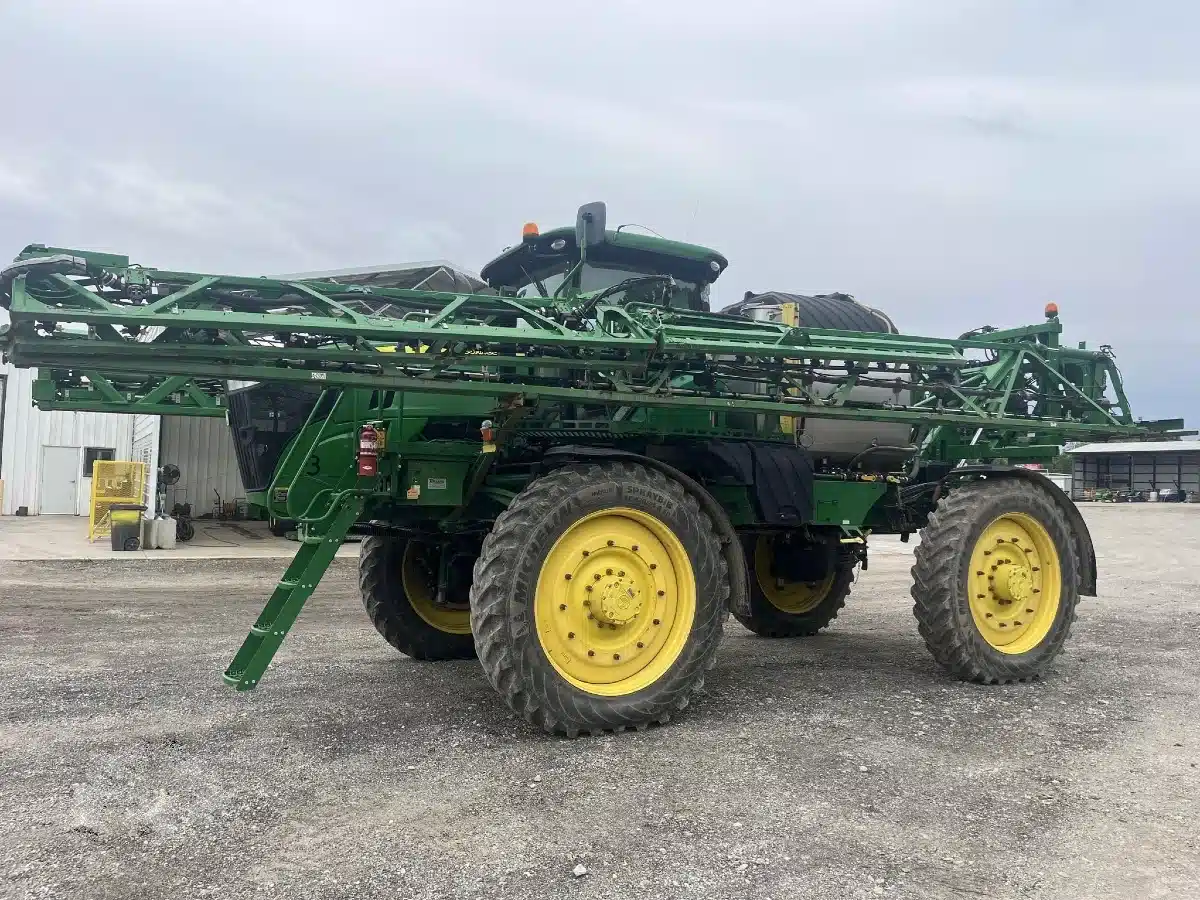 Used 2019 John Deere R4045 Sprayer - Self Propelled