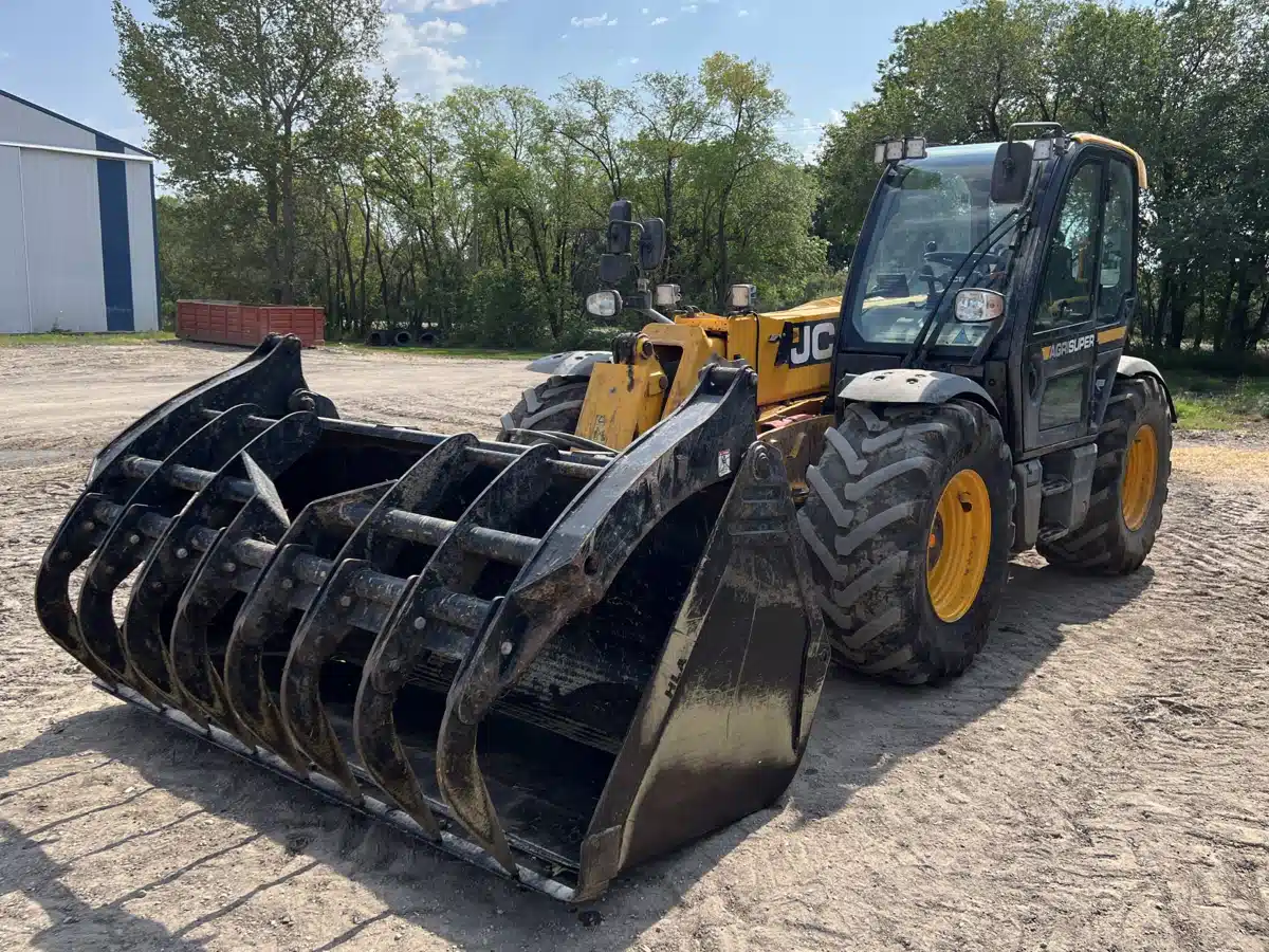 Used 2022 JCB 542-70 TeleHandler