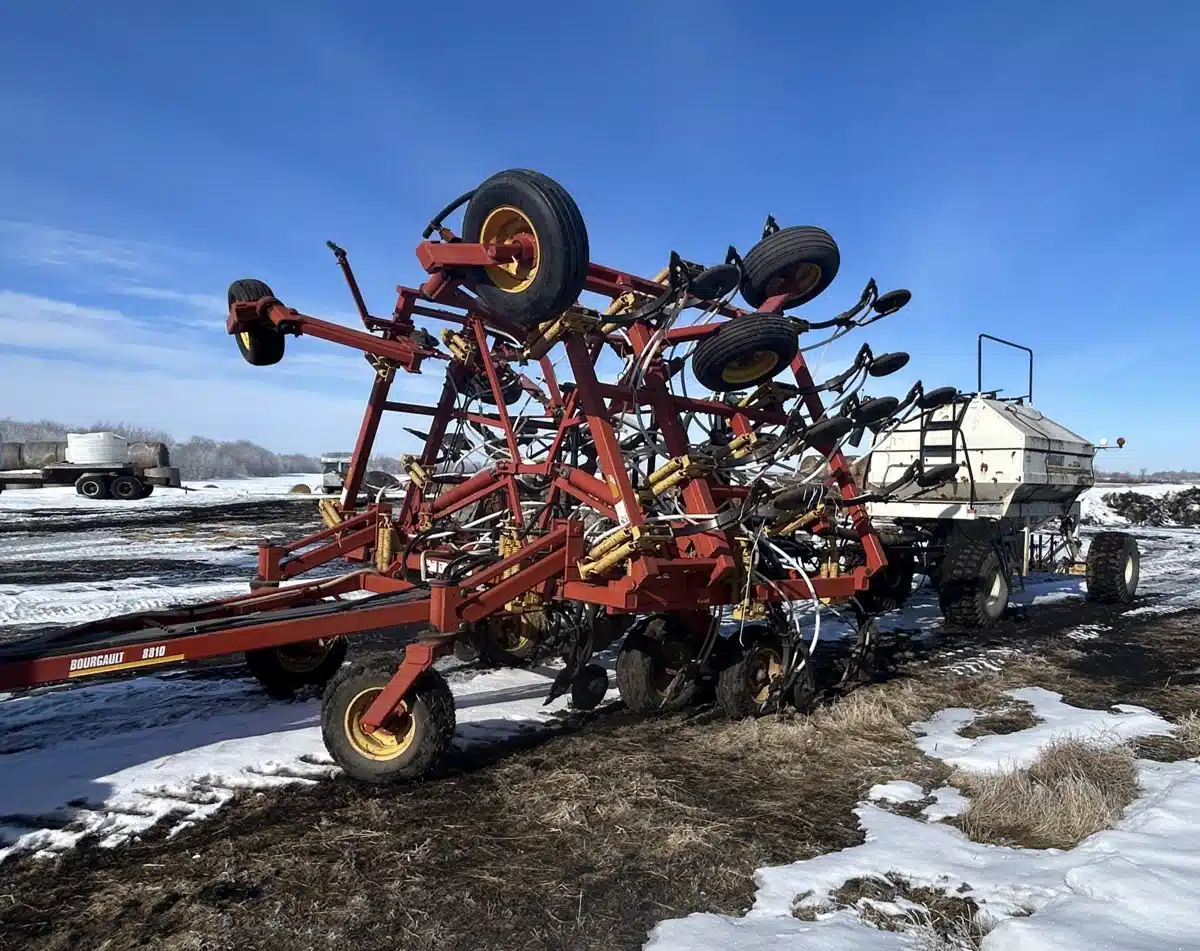 Used Bourgault 8810 Air Drill