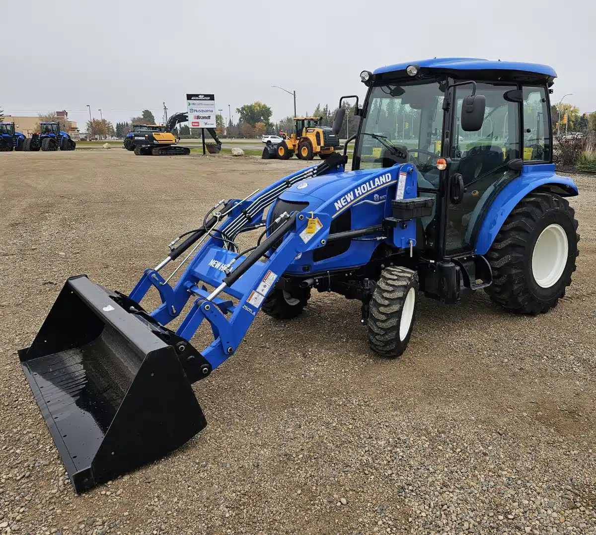 New 2024 New Holland BOOMER 40 Tractor
