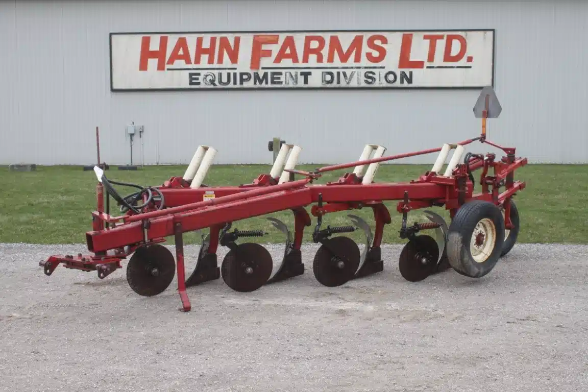 Used International Harvester 710 Plow