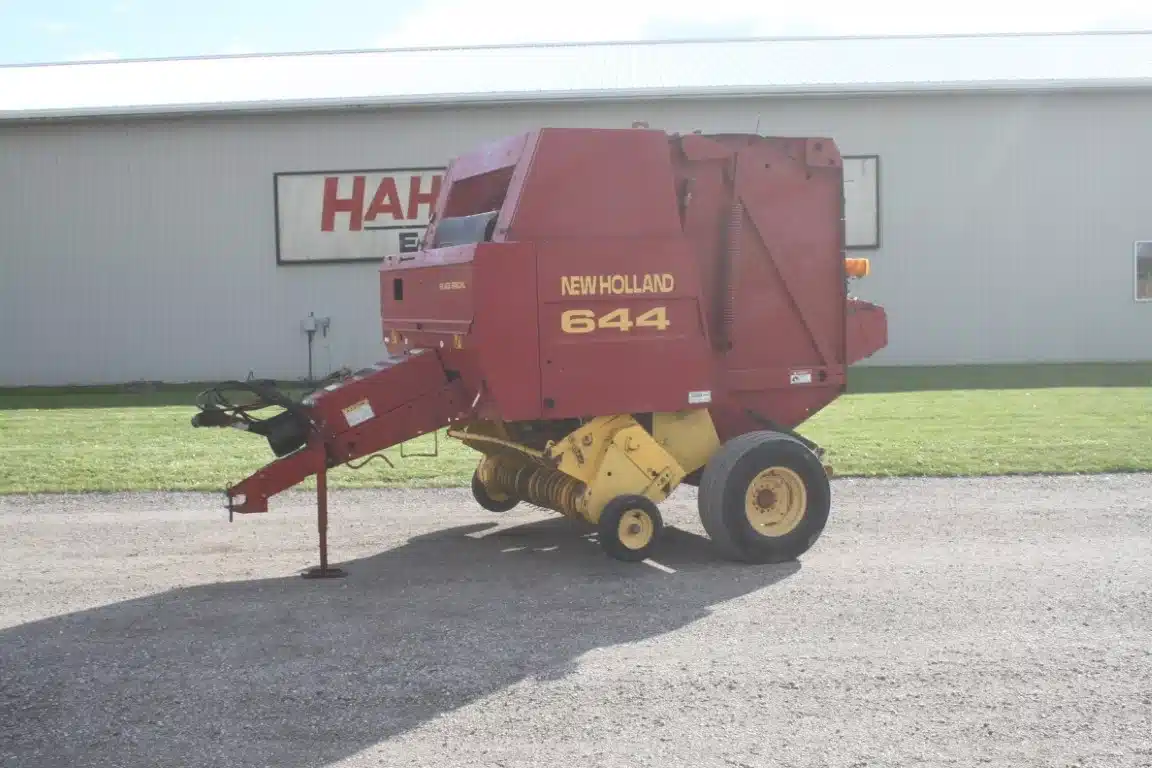 Used New Holland 644 Round Baler