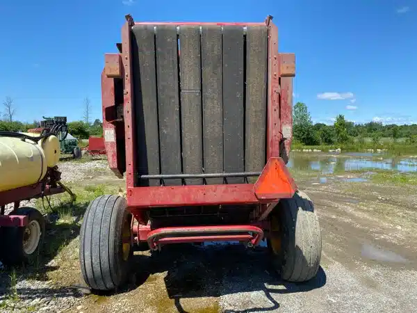 Used New Holland BR7060 Round Baler