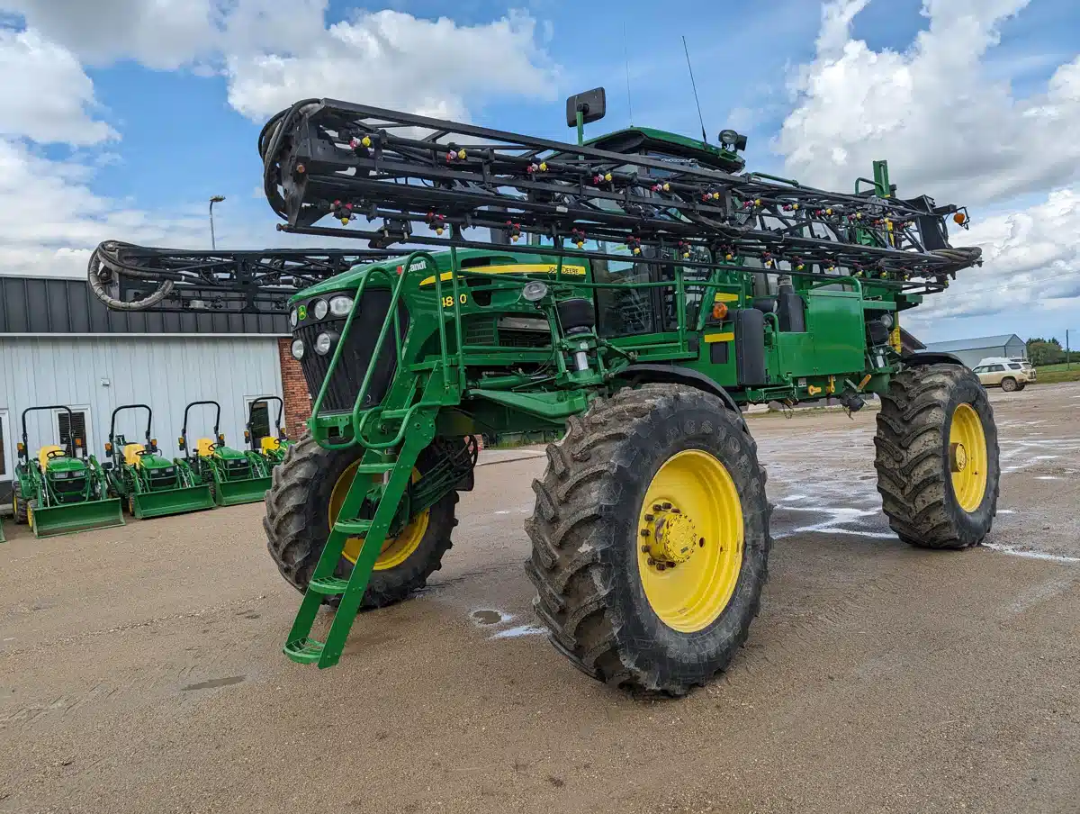Used 2013 John Deere 4830 Sprayer - Self Propelled | AgDealer