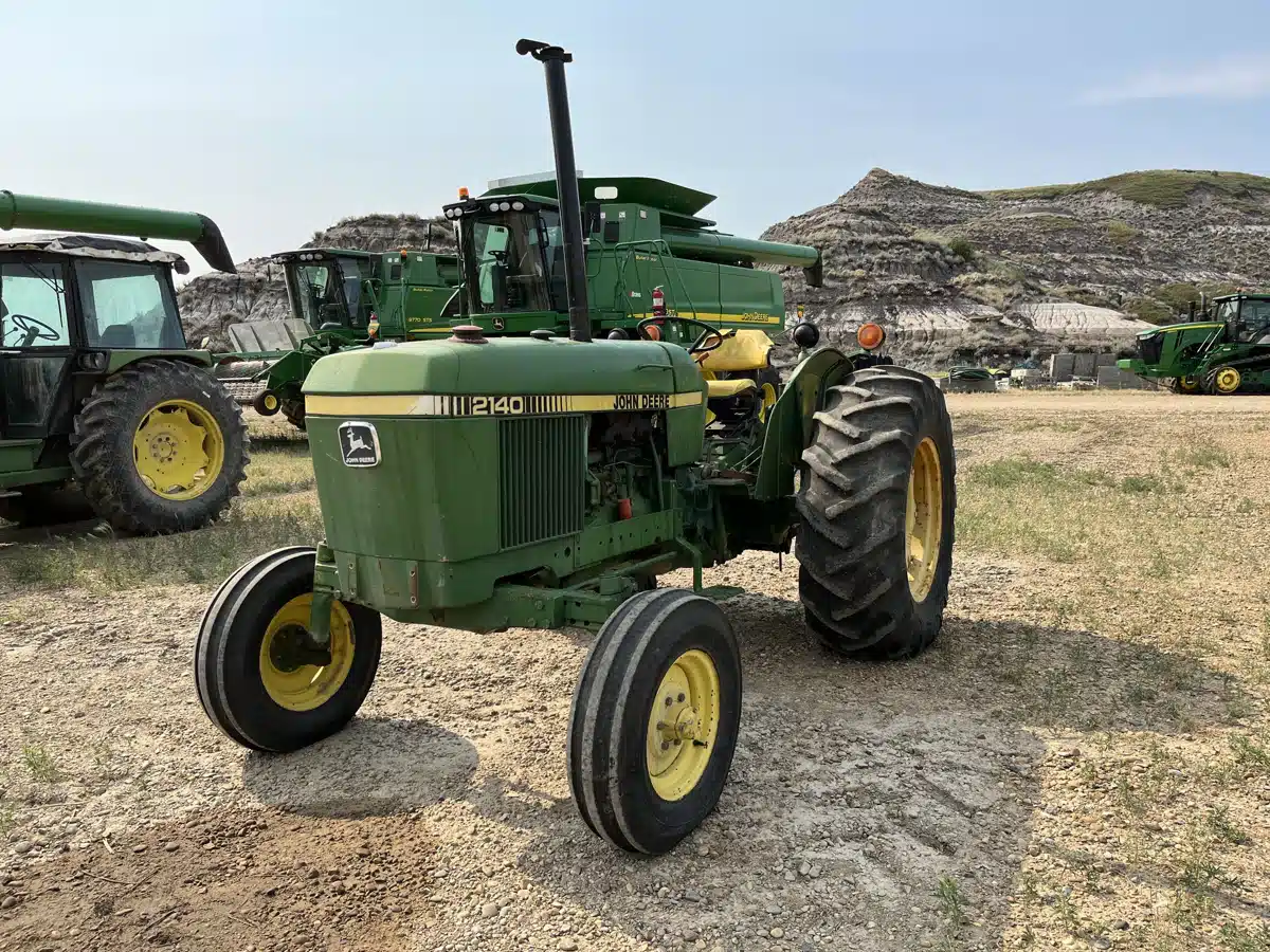 Used 1980 John Deere 2140 Tractor | AgDealer