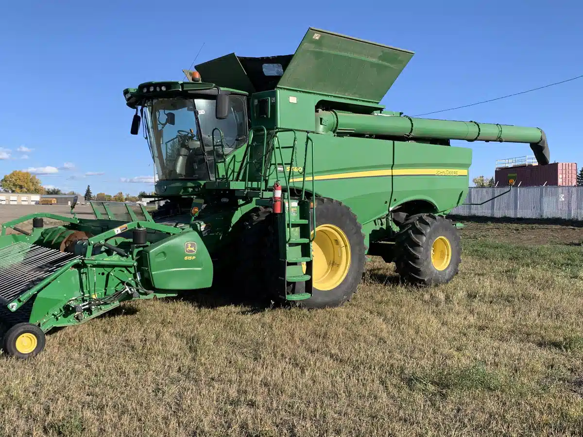 Used 2015 John Deere S680 Combine | AgDealer