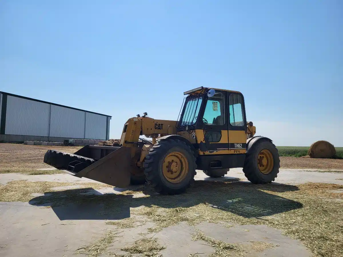 Used 1996 Caterpillar TH62 TeleHandler | AgDealer
