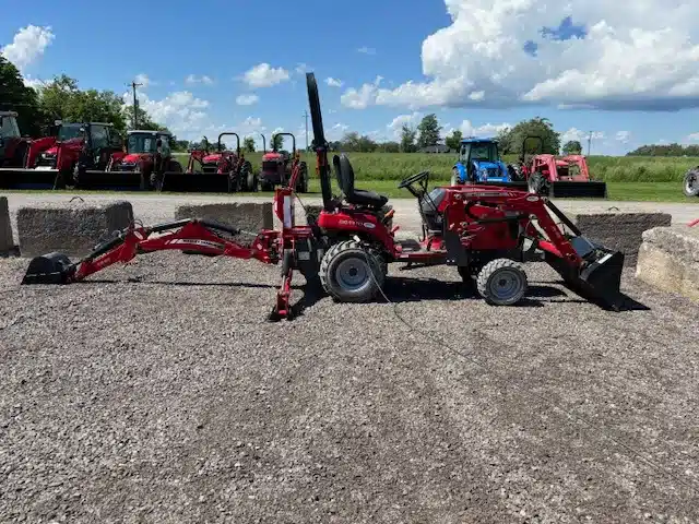 Usagé 2018 Massey Ferguson GC1710 Tracteur | AgricoleIdéal