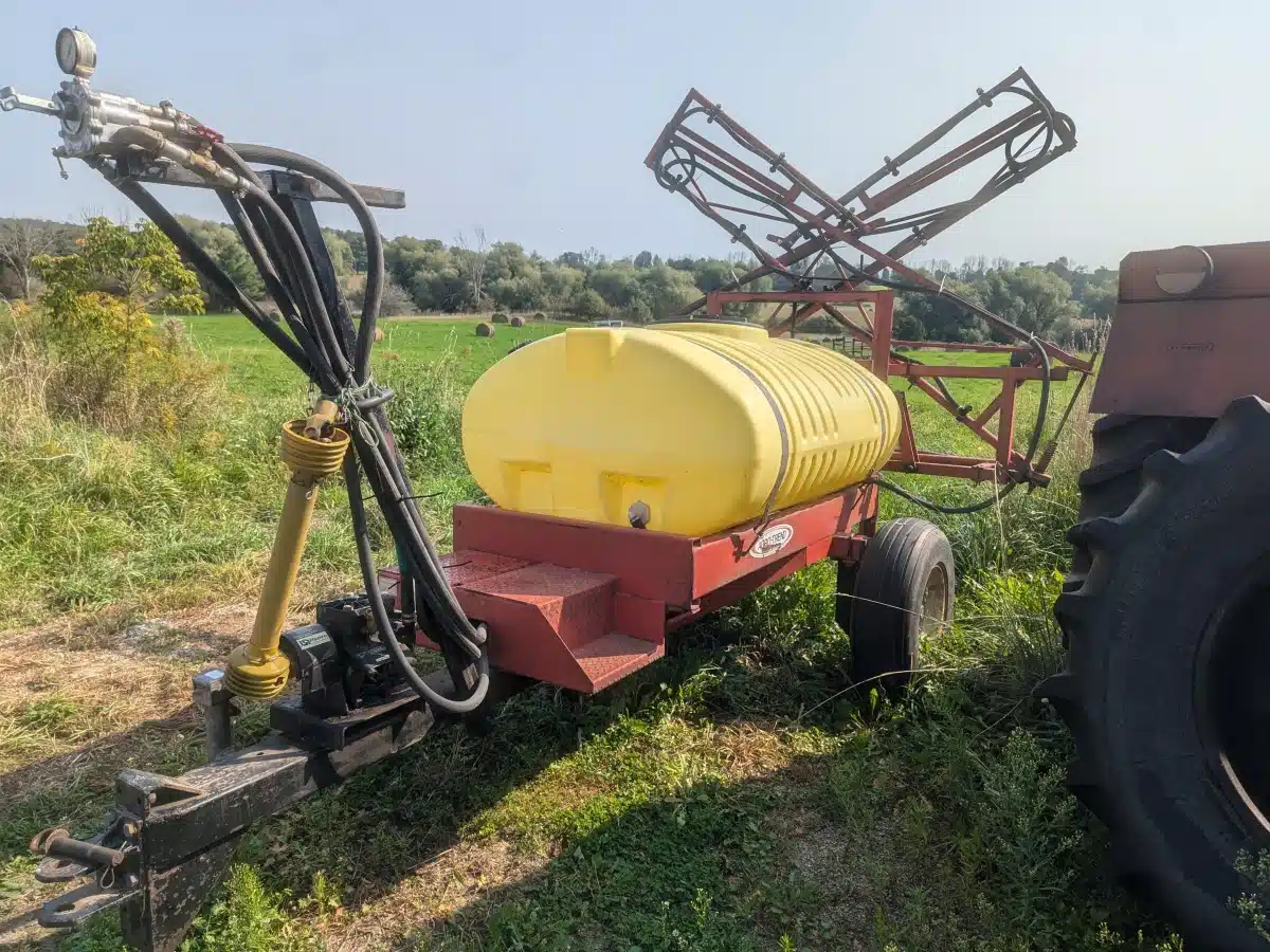 Used Agro Trend 300 Gallon Sprayer - Pull Type
