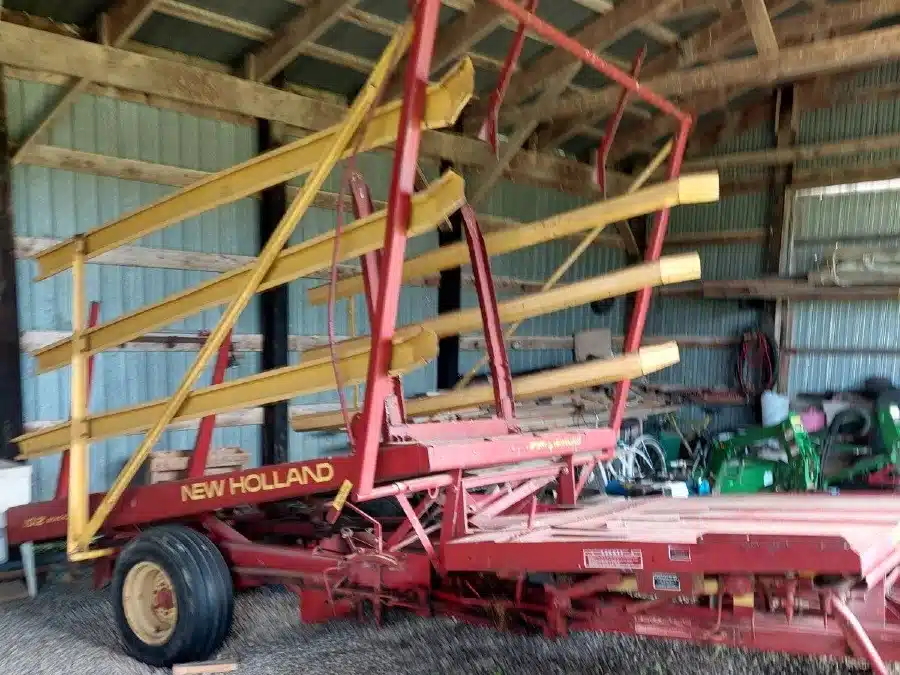 Used New Holland STACKLINER 1012 Bale Wagon | AgDealer
