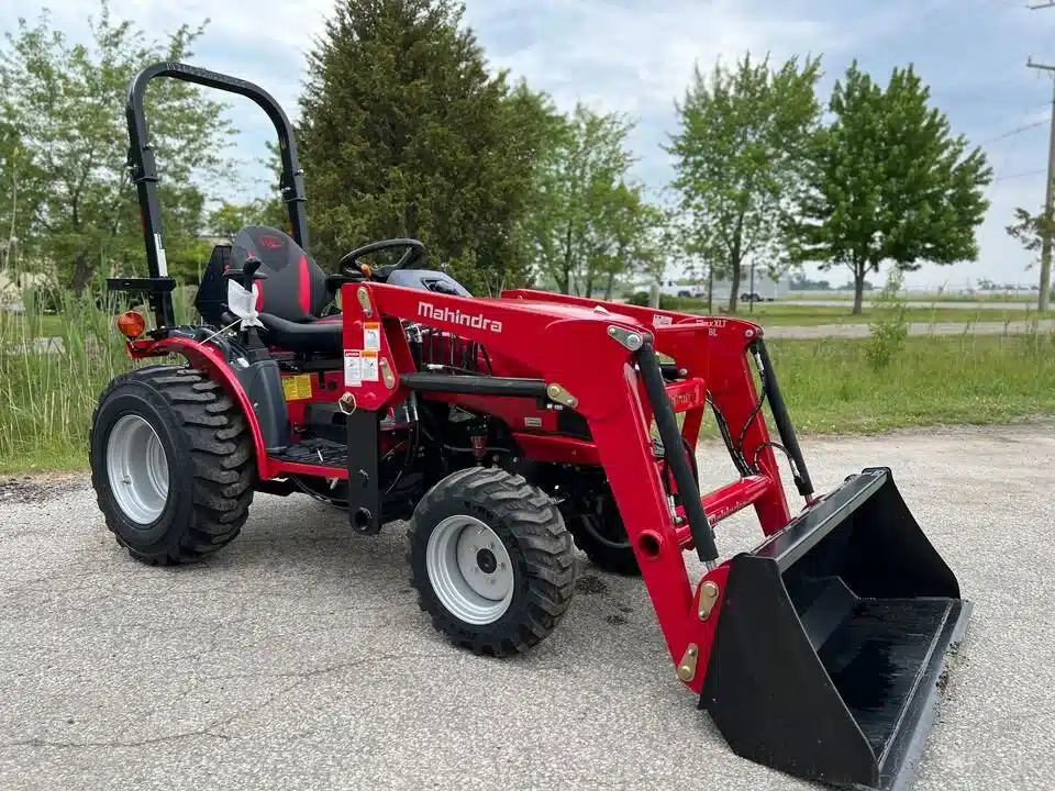 New Mahindra Max 26 XLT HST Tractor | AgDealer