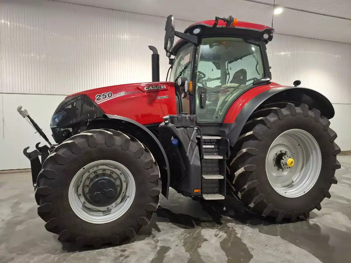 Used 2023 Case IH optum 250 Tractor
