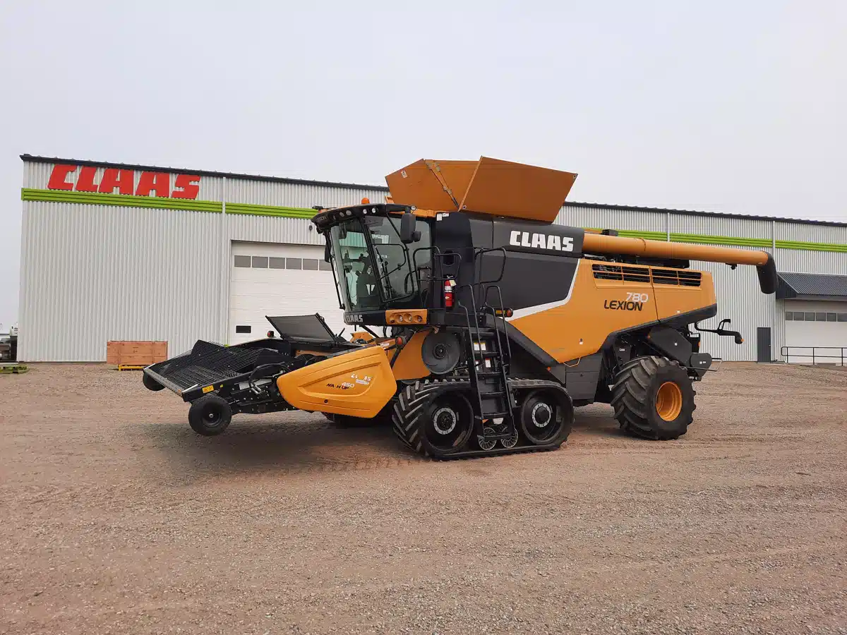 Used 2015 CLAAS LEXION 780TT Combine | AgDealer