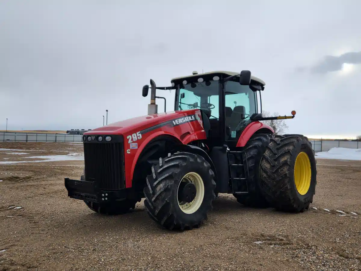 Used 2016 Versatile 295 Tractor | AgDealer