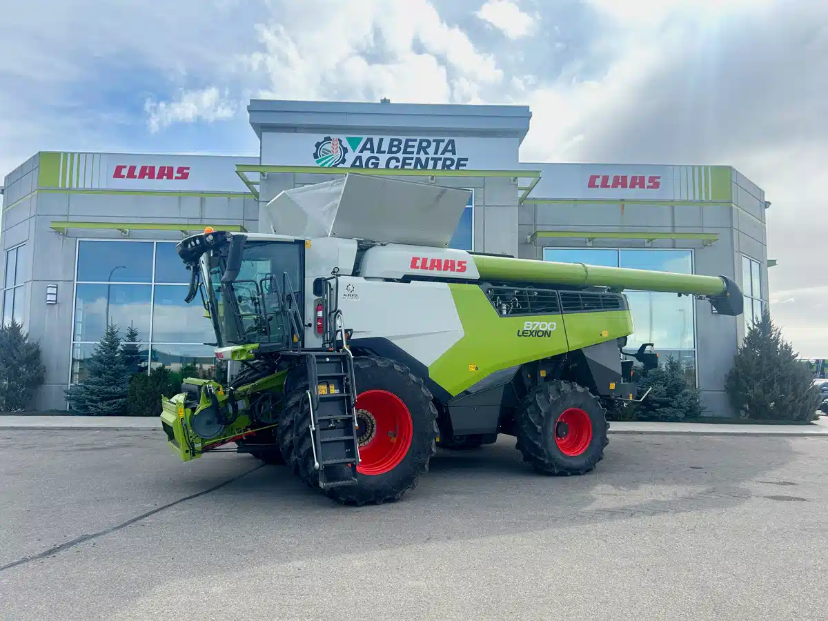 Used 2023 CLAAS LEXION 8700 Combine
