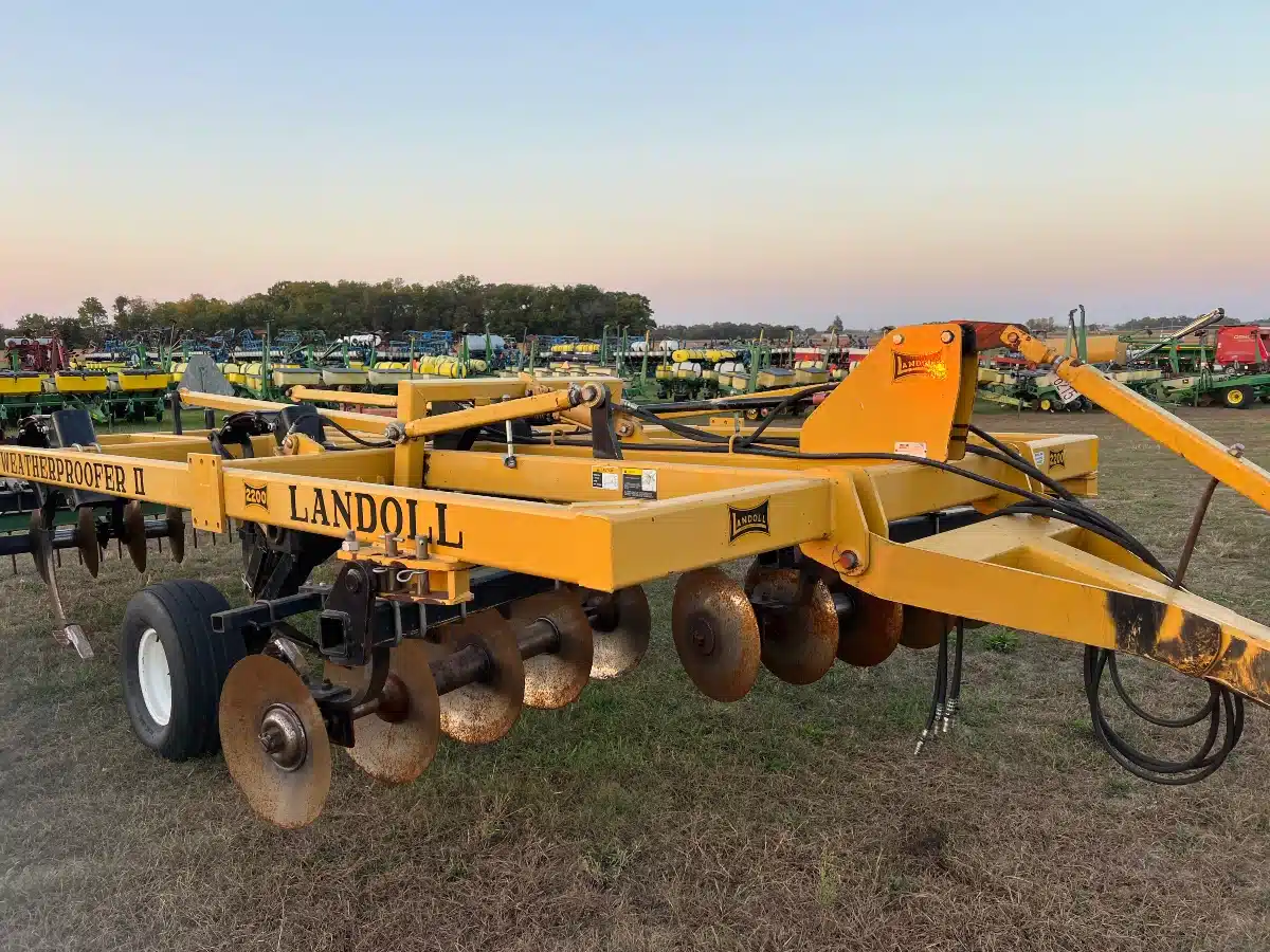 Used Landoll 2200 Disc Ripper | AgDealer