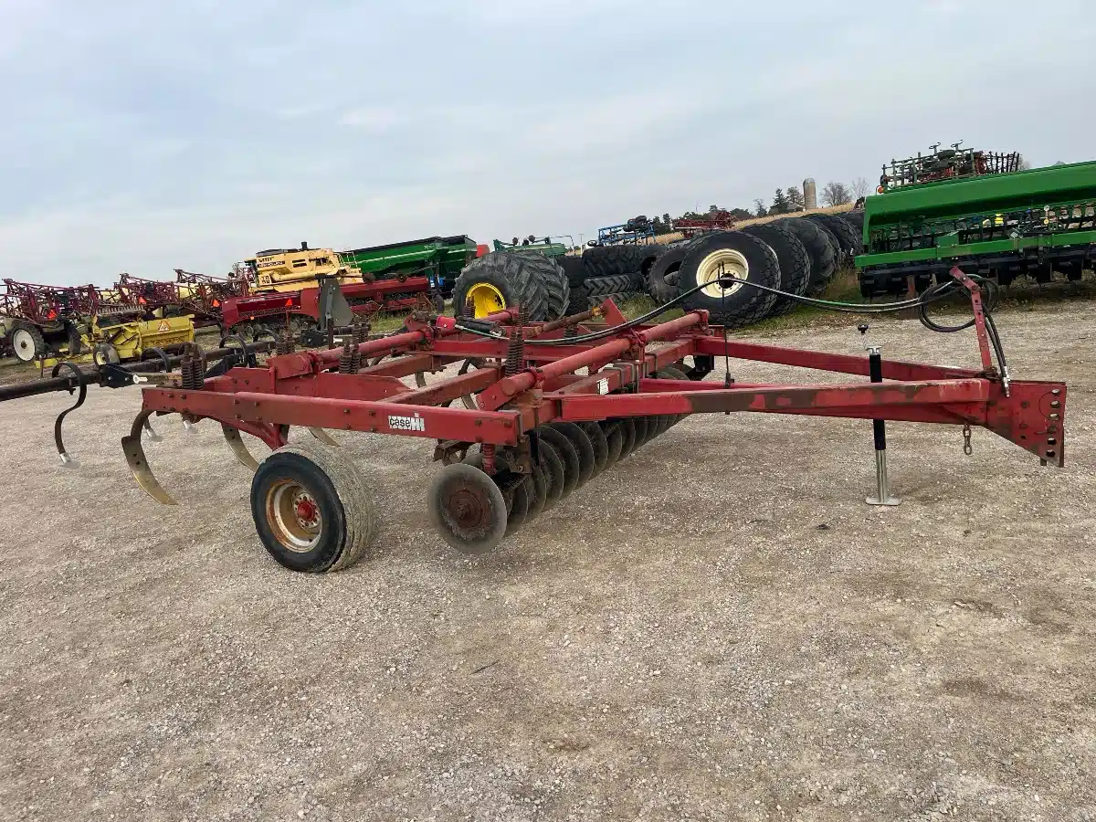 Used Case IH 6500 Chisel Plow | AgDealer