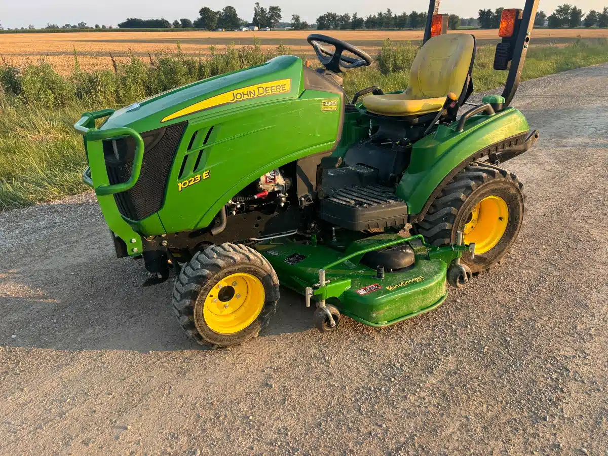 Used 2019 John Deere 1023E Tractor | AgDealer