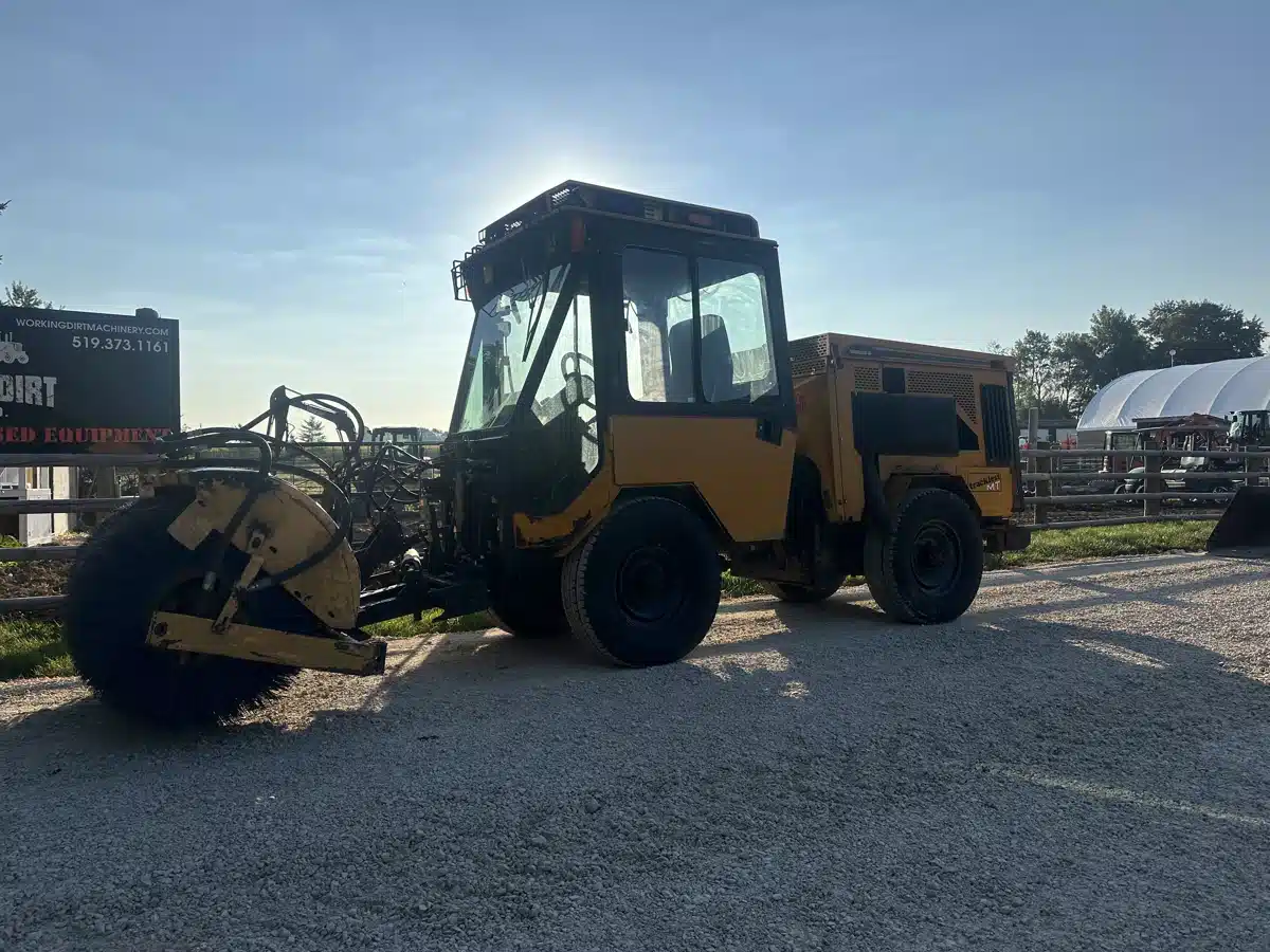 Used 2010 Trackless Vehicles MT6 Tractor | AgDealer