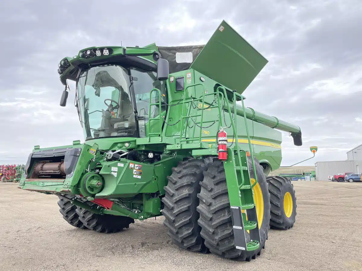 Used 2022 John Deere S780 Combine | AgDealer