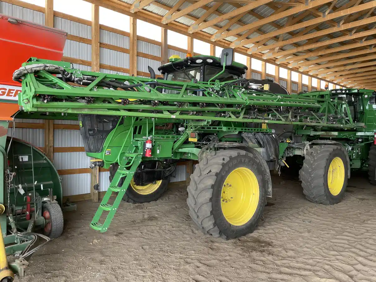 Used 2019 John Deere R4044 Sprayer - Self Propelled | AgDealer