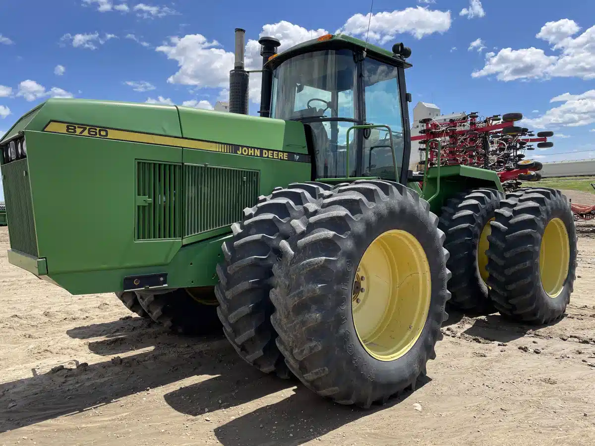 Used 1990 John Deere 8760 Tractor | AgDealer