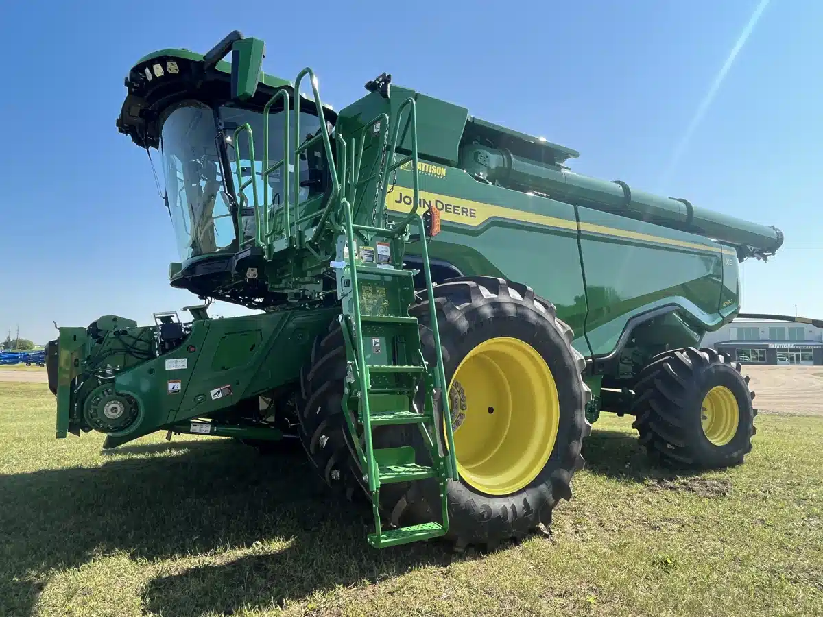 Used 2023 John Deere X9 1000 Combine | AgDealer