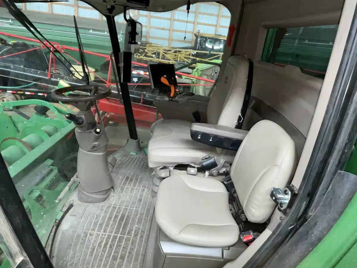 Used 2022 John Deere S780 Combine | AgDealer