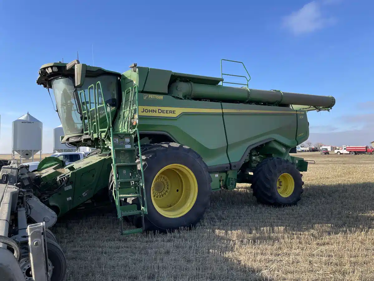 Used 2024 John Deere X9 1000 Combine