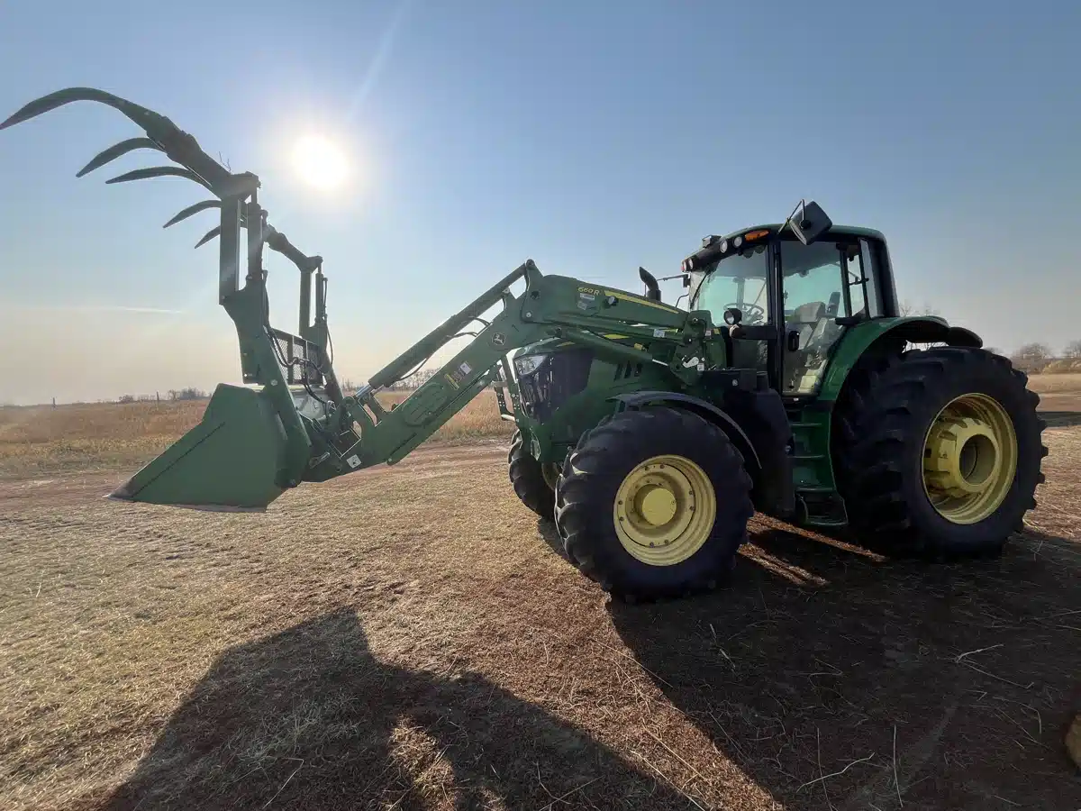 Used 2018 John Deere 6195M Tractor
