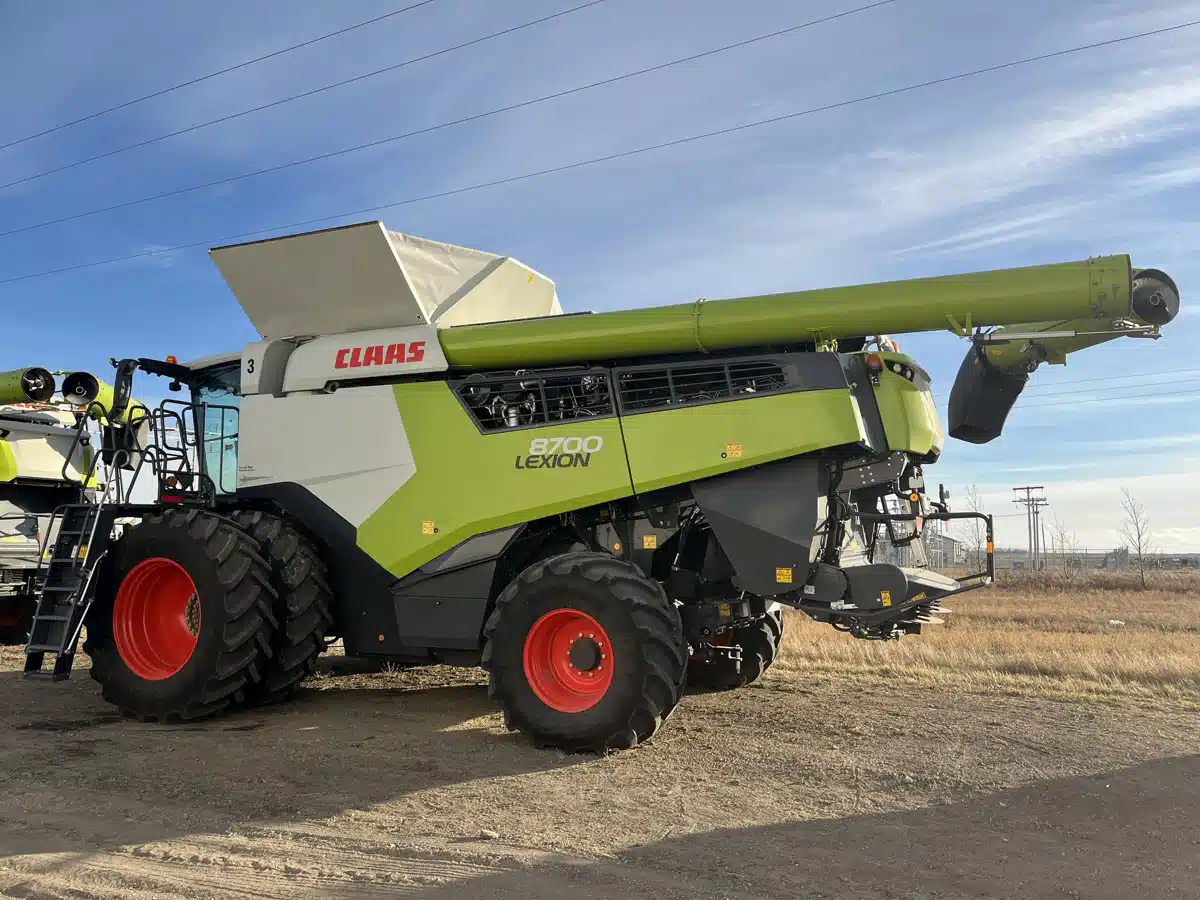 Used 2024 CLAAS LEXION 8700 Combine